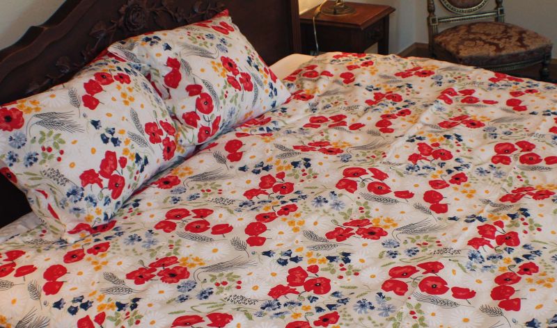 Linen Cloth Bedding Duvet - Luxury Eco Bedding - Poppy Meadow Bedding ...